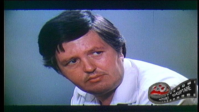 Covid-19 i merr jetën aktorit Valter Gjoni – Abc News