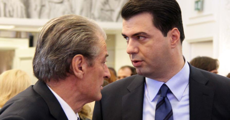 Berisha meets with Democrats in Vlora – Abc News