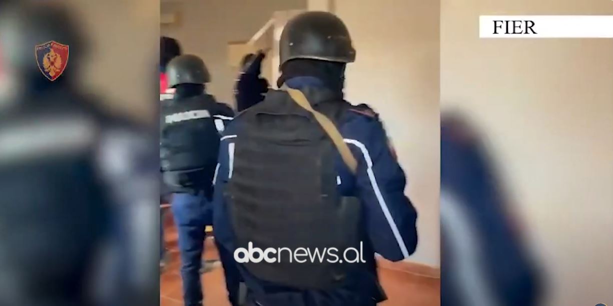 Kanosi një gjyqtar/ Policia dhe RENEA ushtrojnë kontrolle në banesën e ...